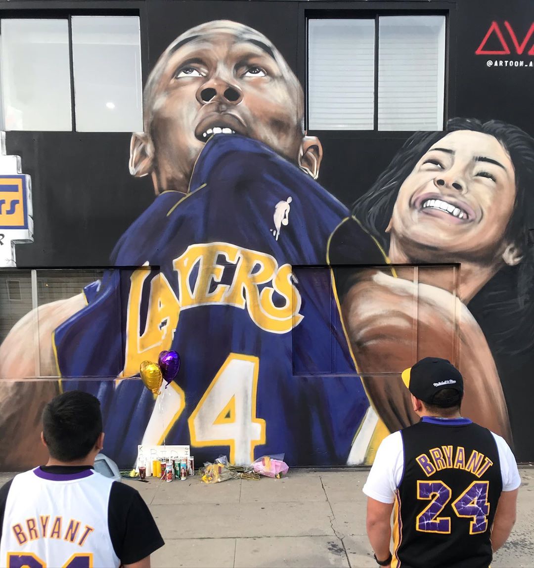 Street artists pay homage to Kobe Bryant with their works. Here are the ...