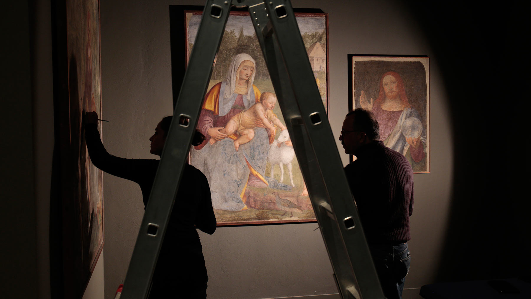 What happens behind the scenes of an exhibition? Here's the Science ...