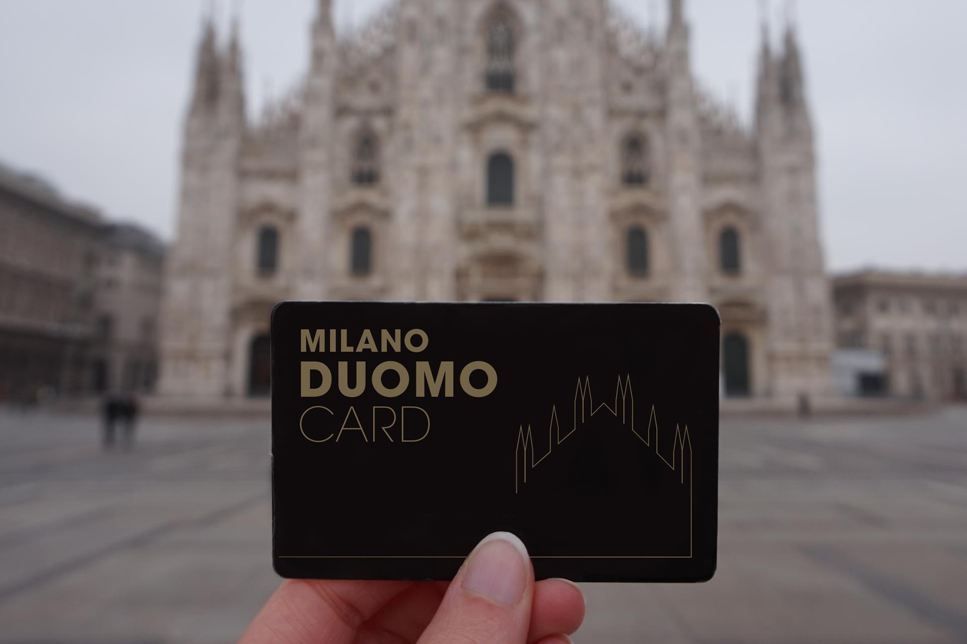 Il Duomo di Milano lancia la sua card, con lo scopo di sostenere il ...