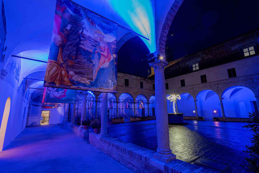 Mondolfo, art shines in the darkness: light installations for a light ...