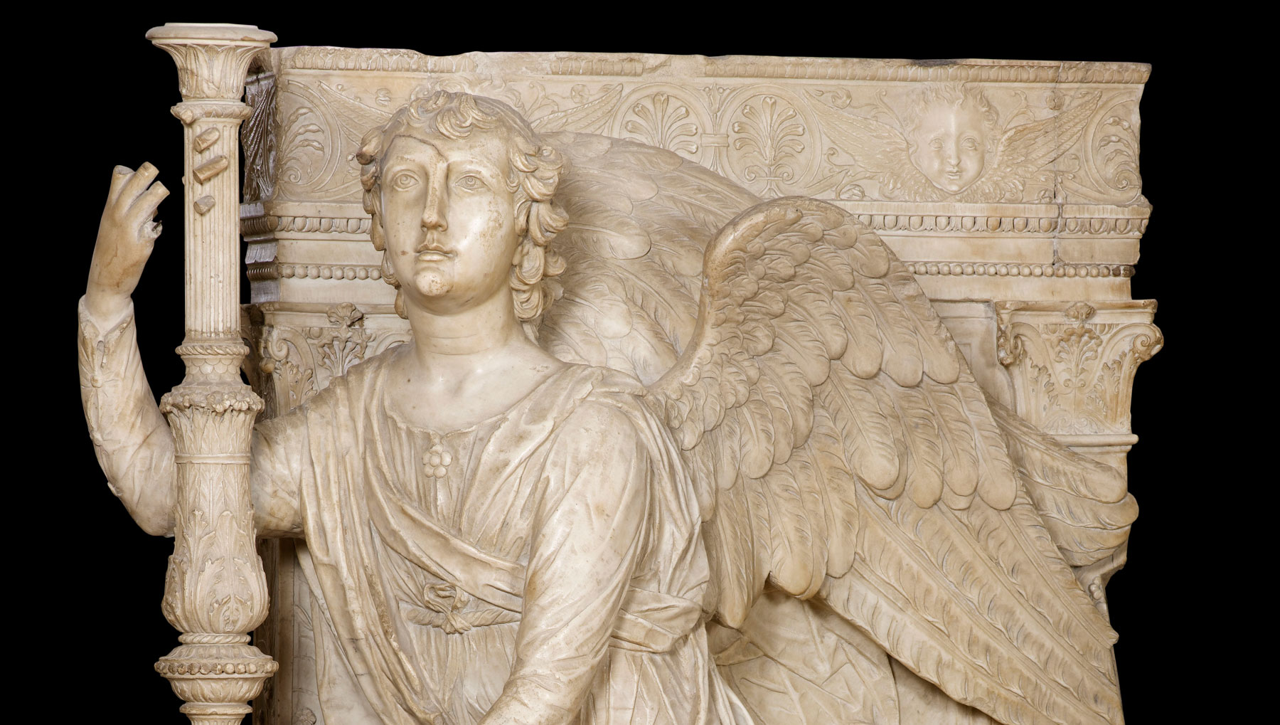 Auf dem Markt in Rovereto, die größte Ausstellung über Alceo Dossena ...