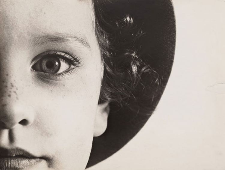 More than two hundred masterpieces of early 20th century photography ...