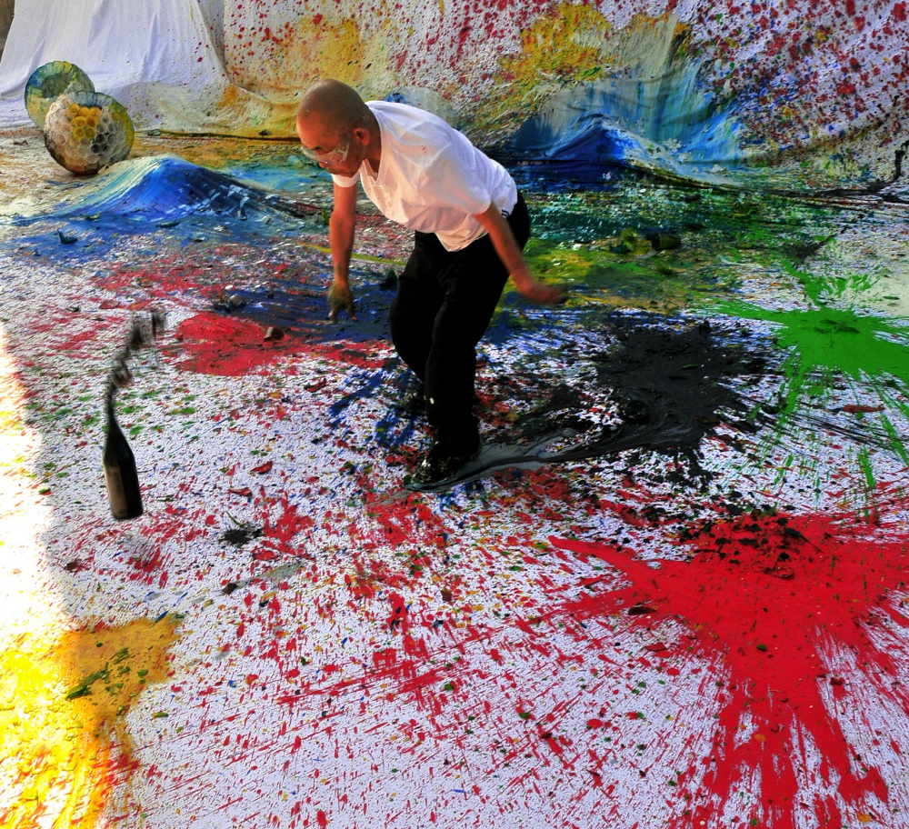 Mostra Shozo Shimamoto. Grandi opere a Foligno, Centro Italiano Arte ...