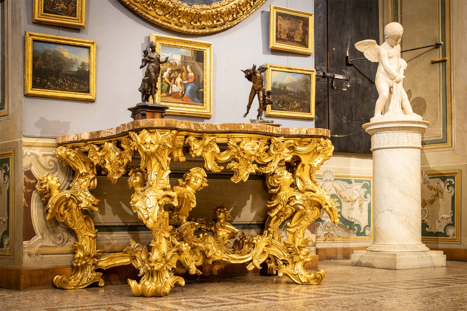Rome, restoration of Corsini Gallery's spectacular 18th-century console ...