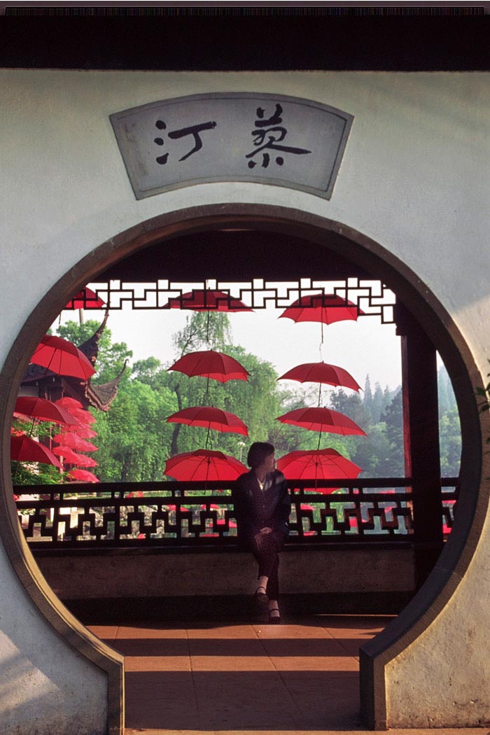 The great photographer Giovanna Dal Magro tells her story. It's five ...