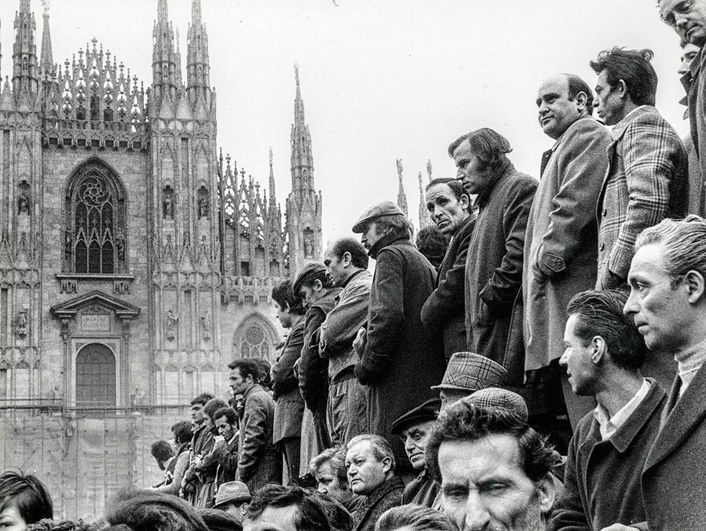 The great photographer Giovanna Dal Magro tells her story. It's five ...