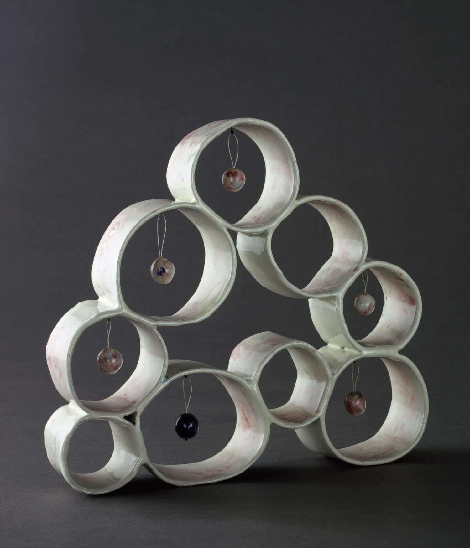 The ceramics of a great artist who did not like ceramics. Fausto Melotti's exhibition in Lucca