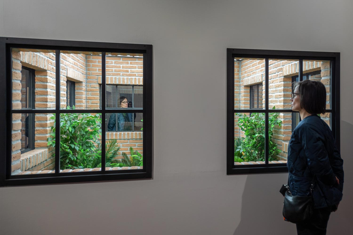 Leandro Erlich's exhibition in Milan: when art is Instagram-friendly