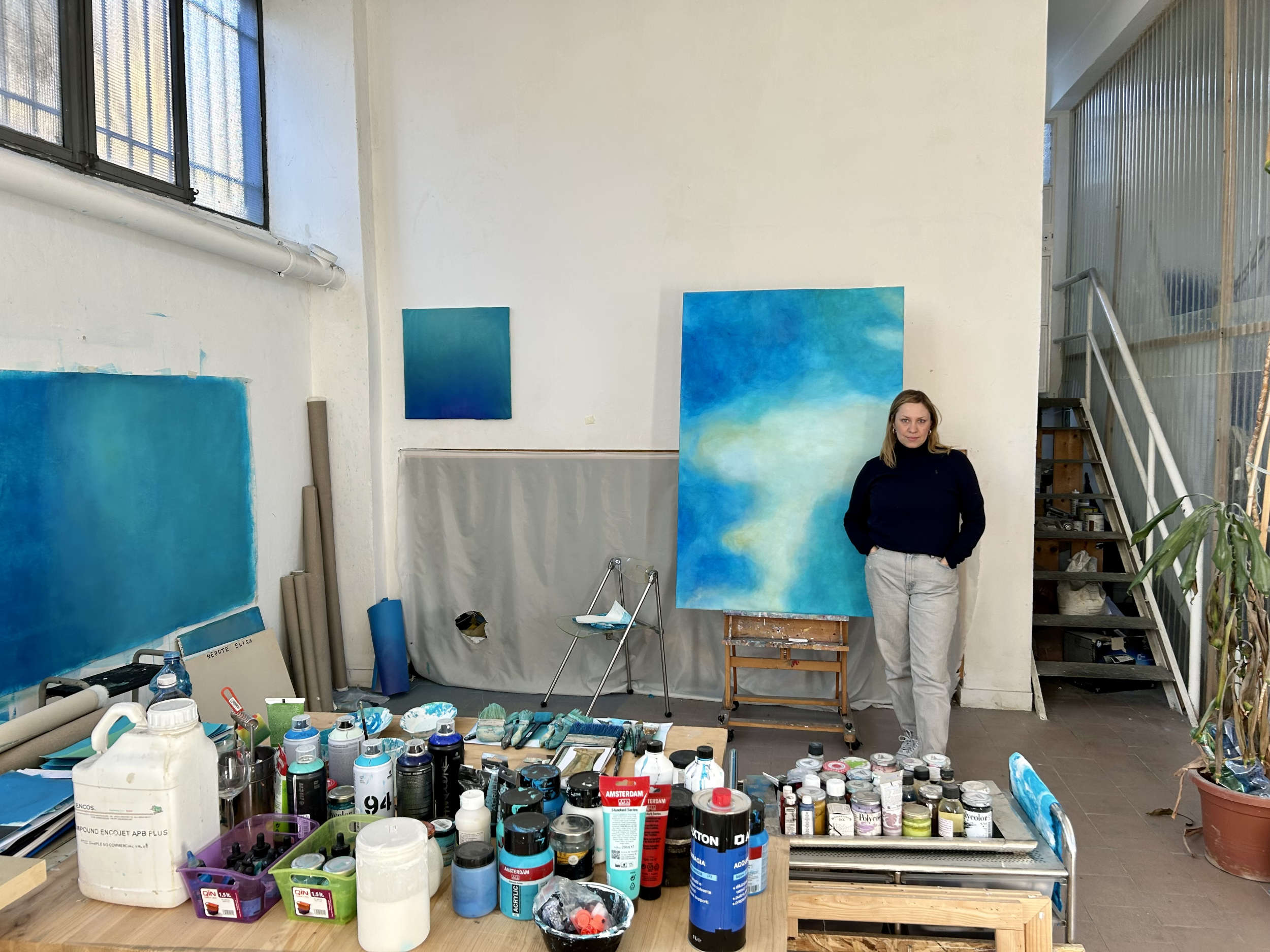 Elisa Nepote's investigation of blue.