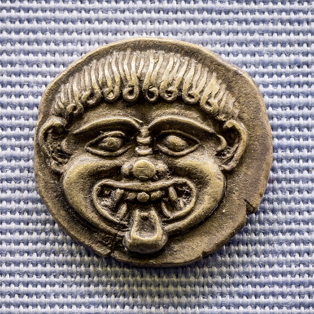 From eikon to crucifixion. The demonic in Medusa