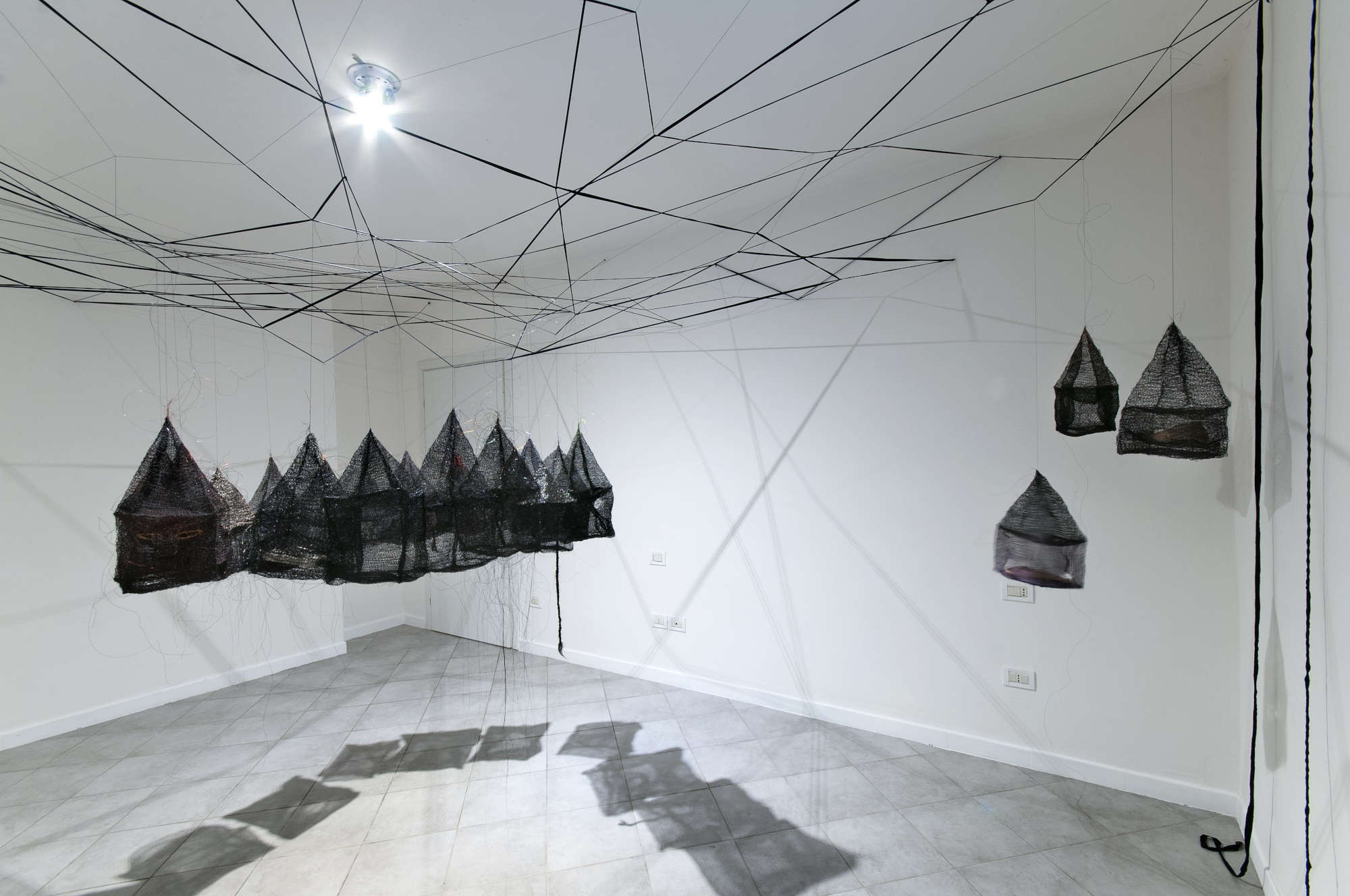 An artist dreams of matter and goes to the bottom of things ...