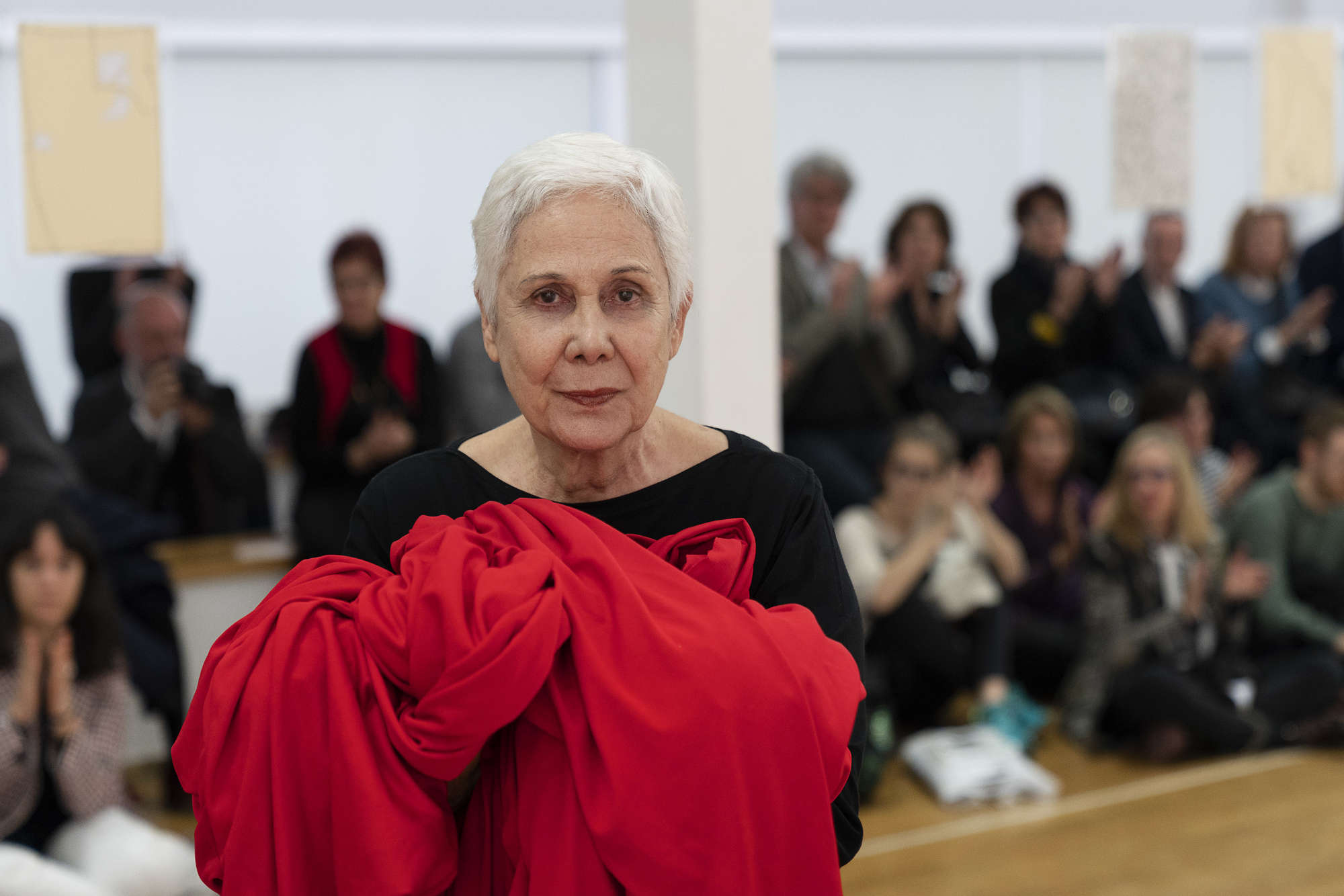 Bienal, Anna Maria Maiolino y Nil Yalter galardonados con el León de ...