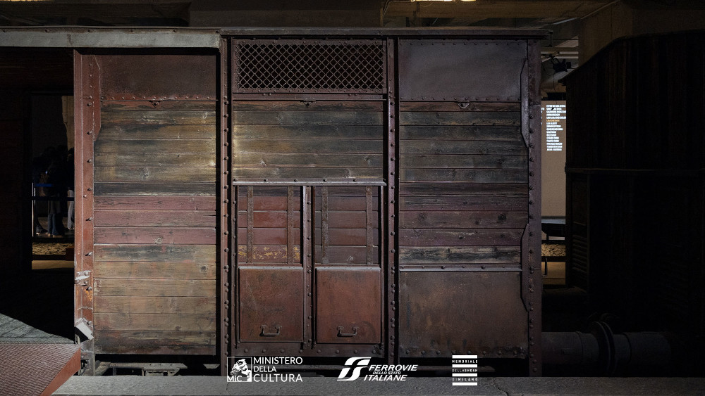 Inaugurated at Platform 21 a multimedia totem pole to remember the ...