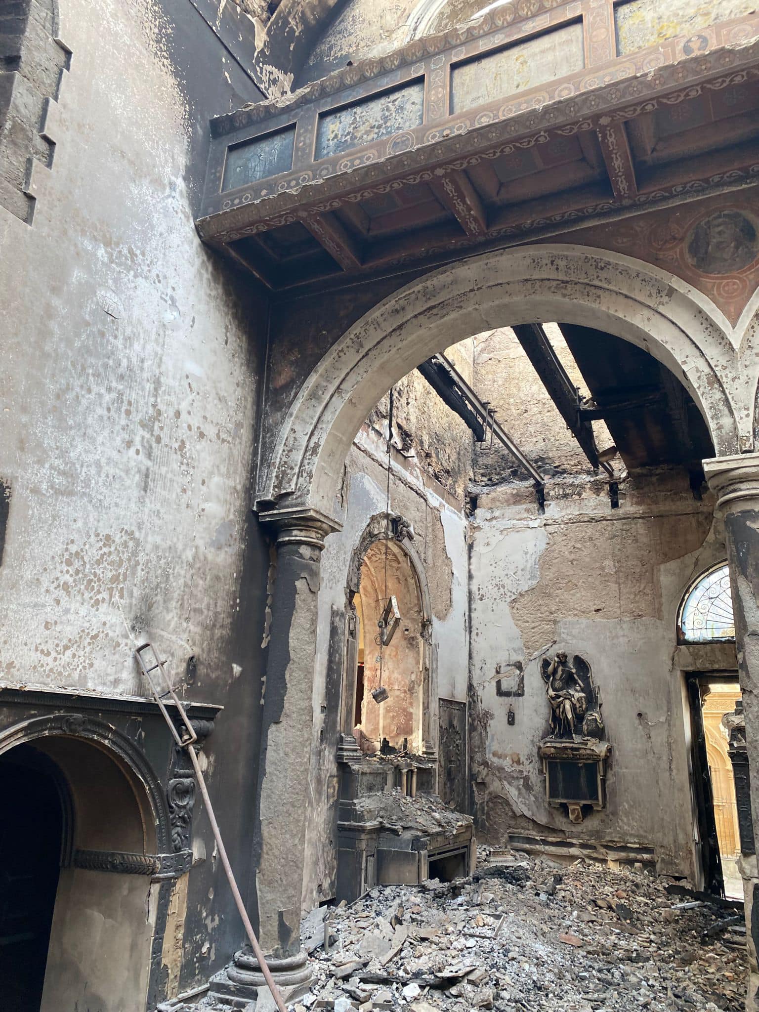 Palermo, fires destroy 15th-century church of Santa Maria di Gesù