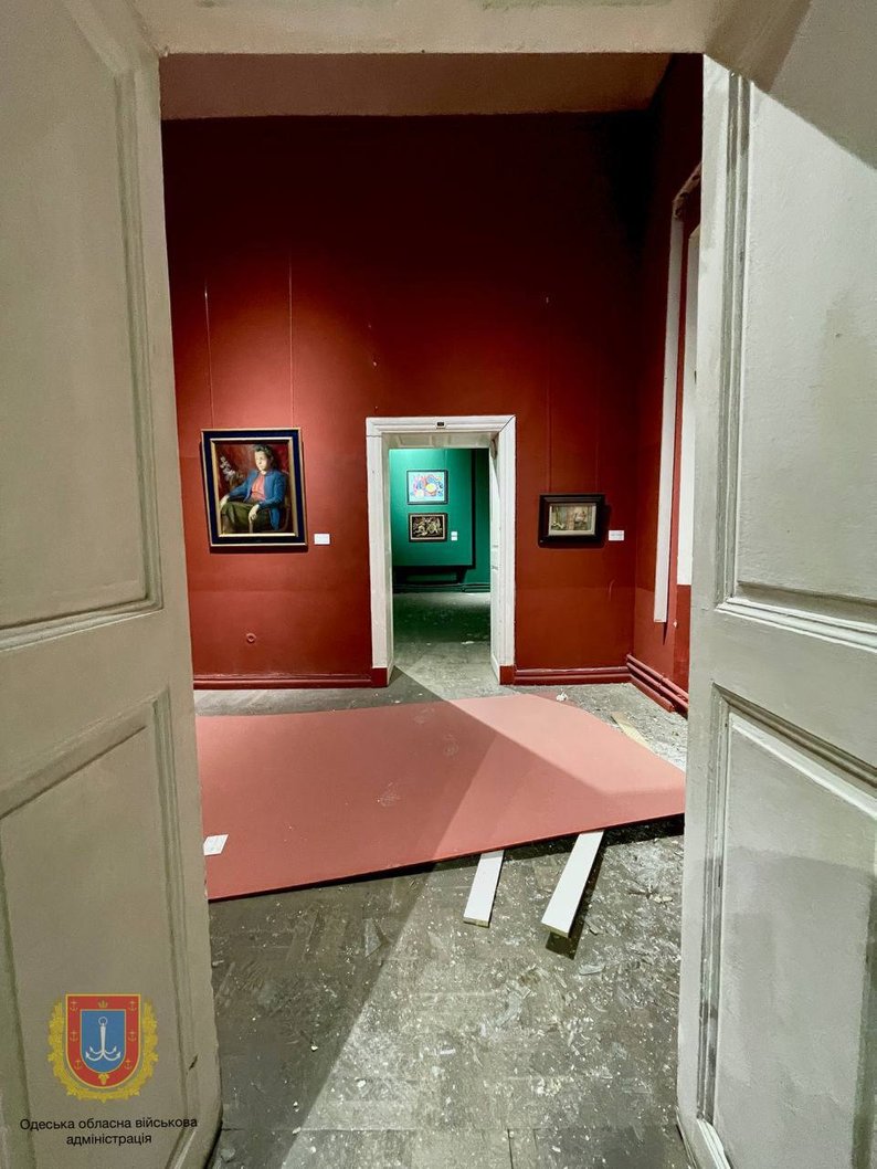Ukraine, Russian attack damages Odessa Museum of Fine Arts