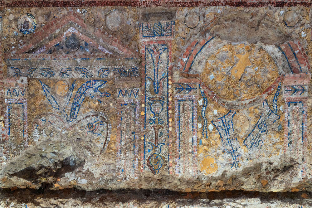 Outstanding discovery in the heart of Rome: a domus with mosaic ...