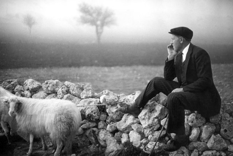 A major exhibition in Catania dedicated to Ferdinando Scianna and his ...