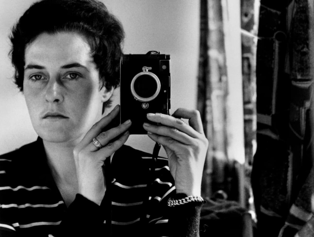 在卡利亚里举办大型回顾展，纪念首位加入马格南图片社的摄影记者