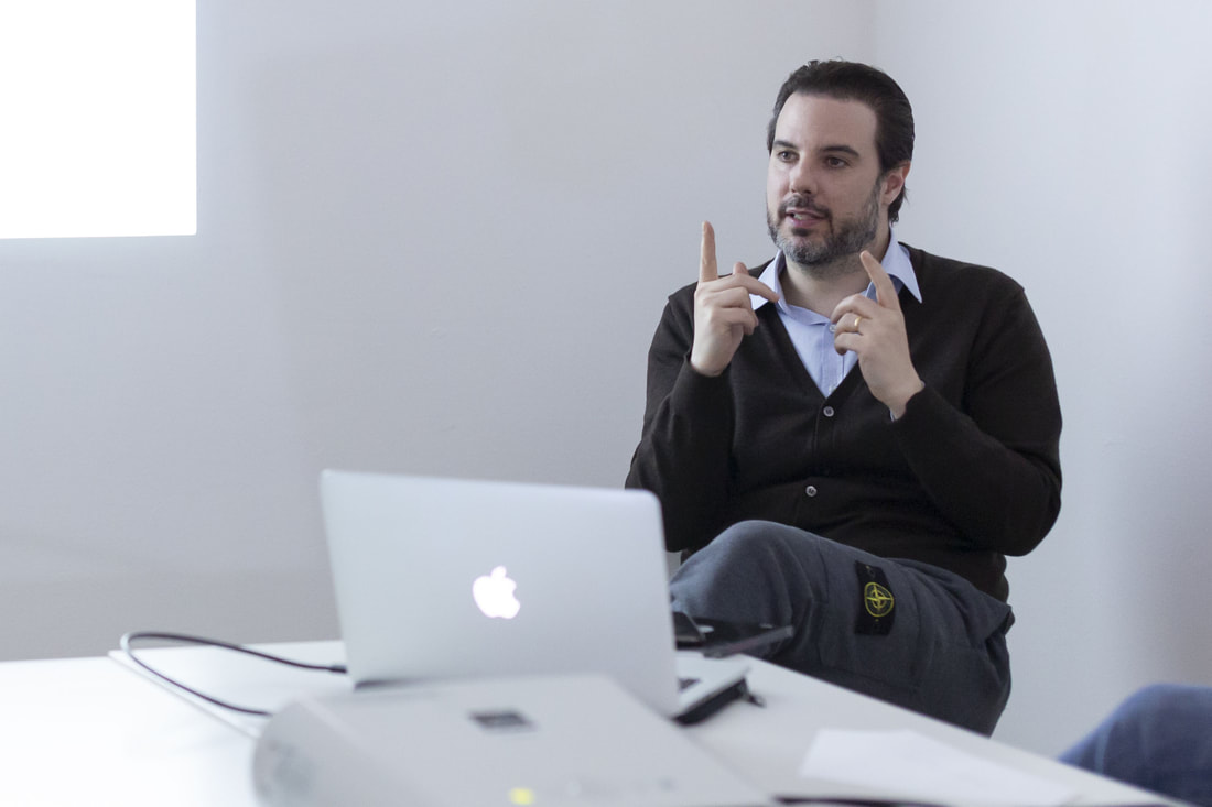 Tutti contro Luca Rossi! La primula rossa dell'arte affronta il primo ...