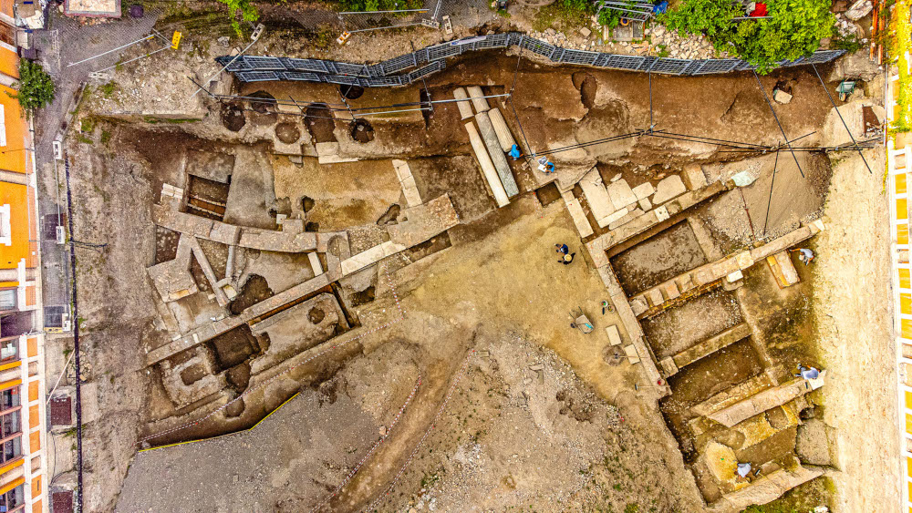 Rome, remains found that can be identified with Nero's theater