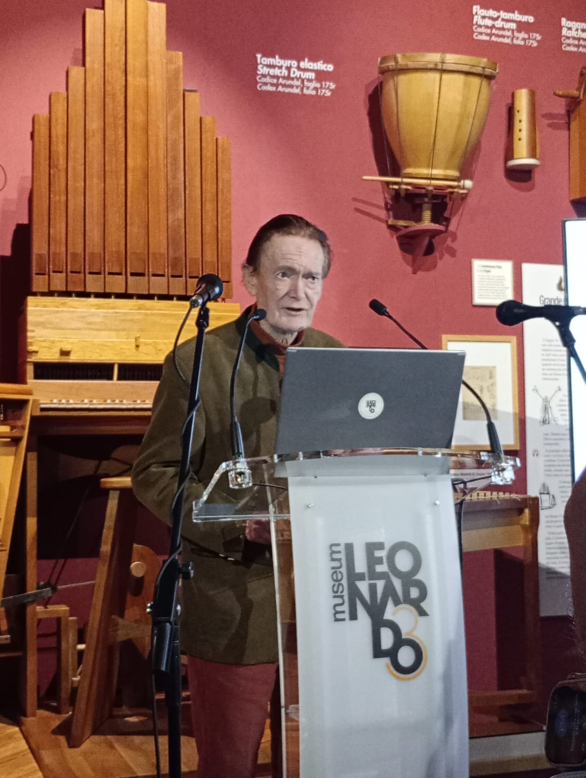 Martin Kemp: Leonardo da Vinci fascinates us because he went beyond ...