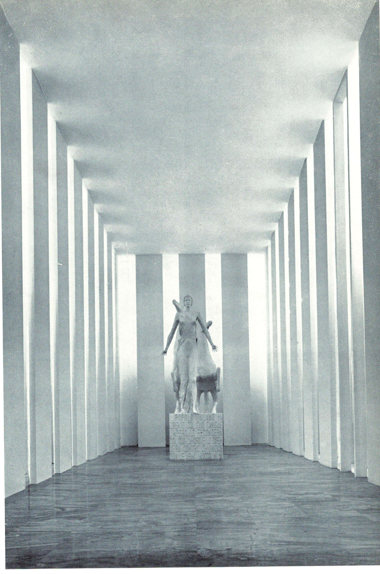 Edoardo Persico and the land of misunderstandings