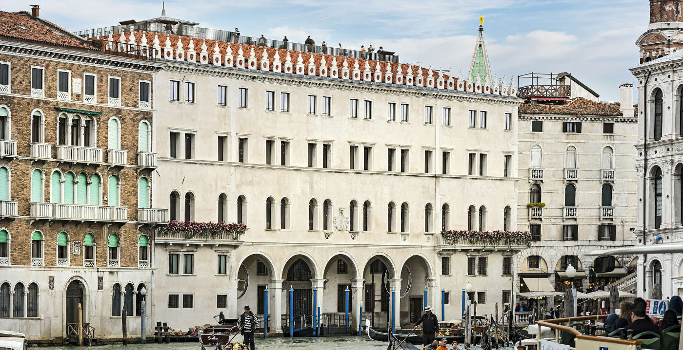 The Fondaco dei Tedeschi, history and transformations of a symbol of Venice