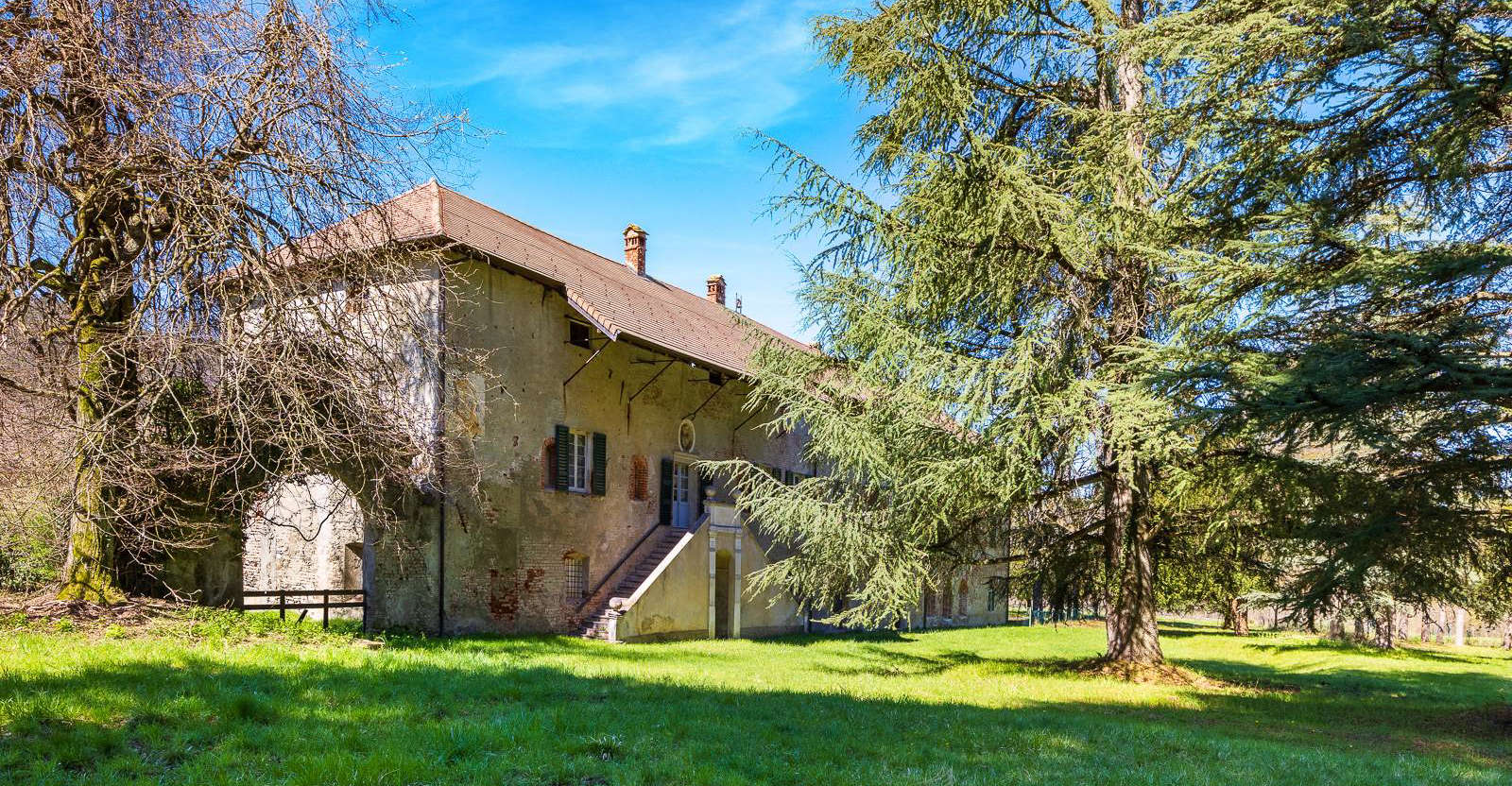 Genoa, Italy's oldest Cistercian abbey for sale