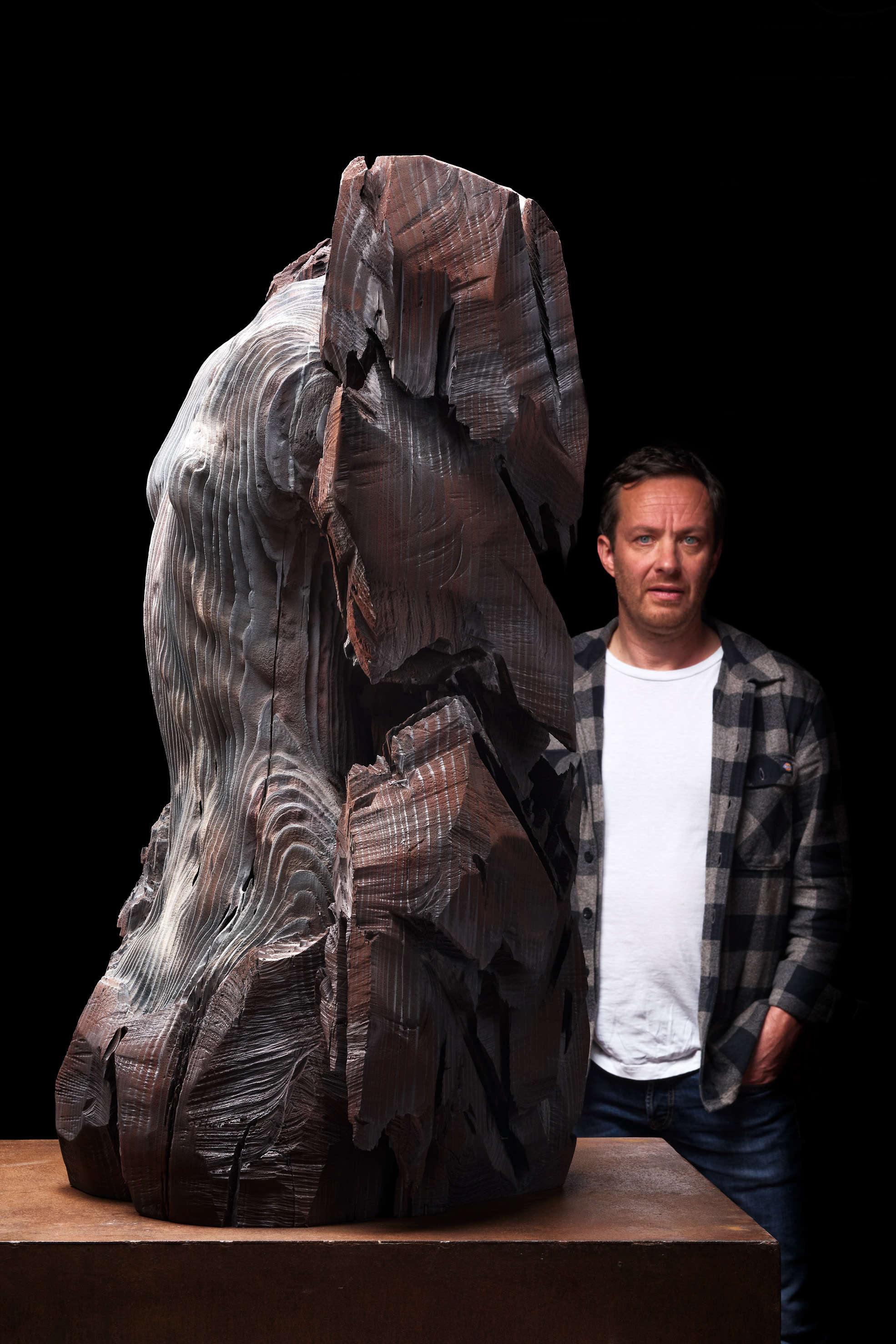 Counting the winters: in Ortisei the new solo exhibition of Aron Demetz