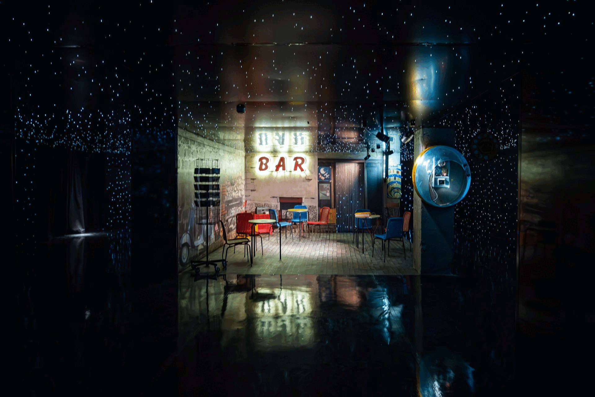 In Bologna, galaxies and celestial bodies in Alice Rohrwacher's installation Bar Luna