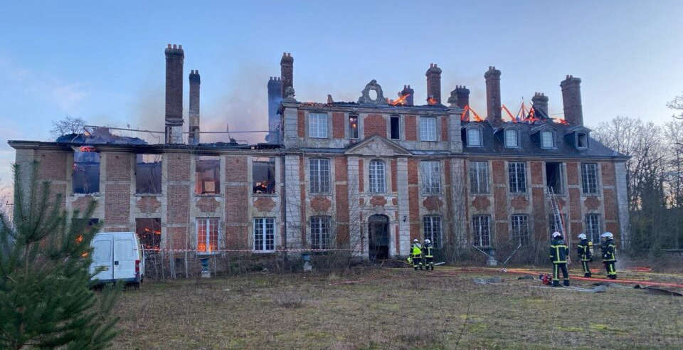 France, fire destroys 17th century chateau in Serquigny