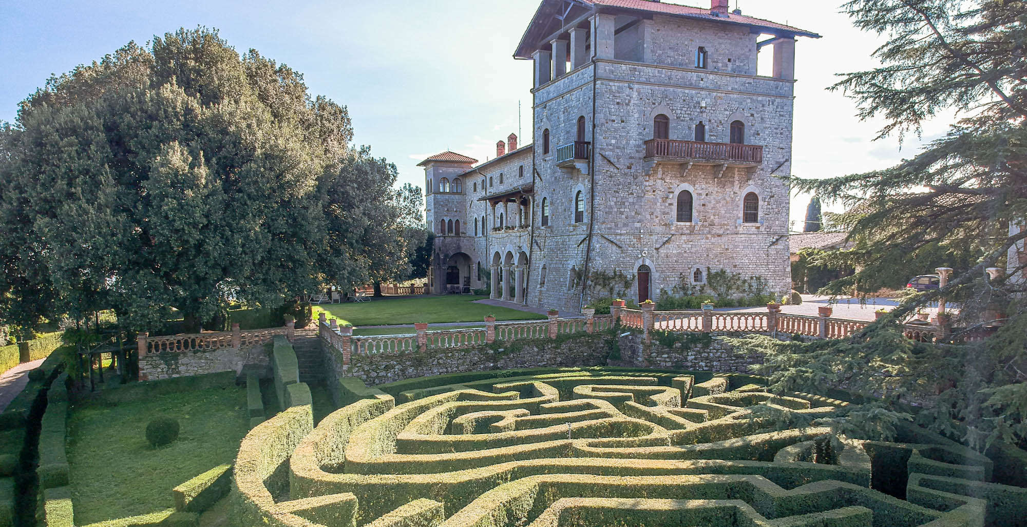 Monte Vibiano Vecchio, un laberinto y un castillo en el corazón de Umbría