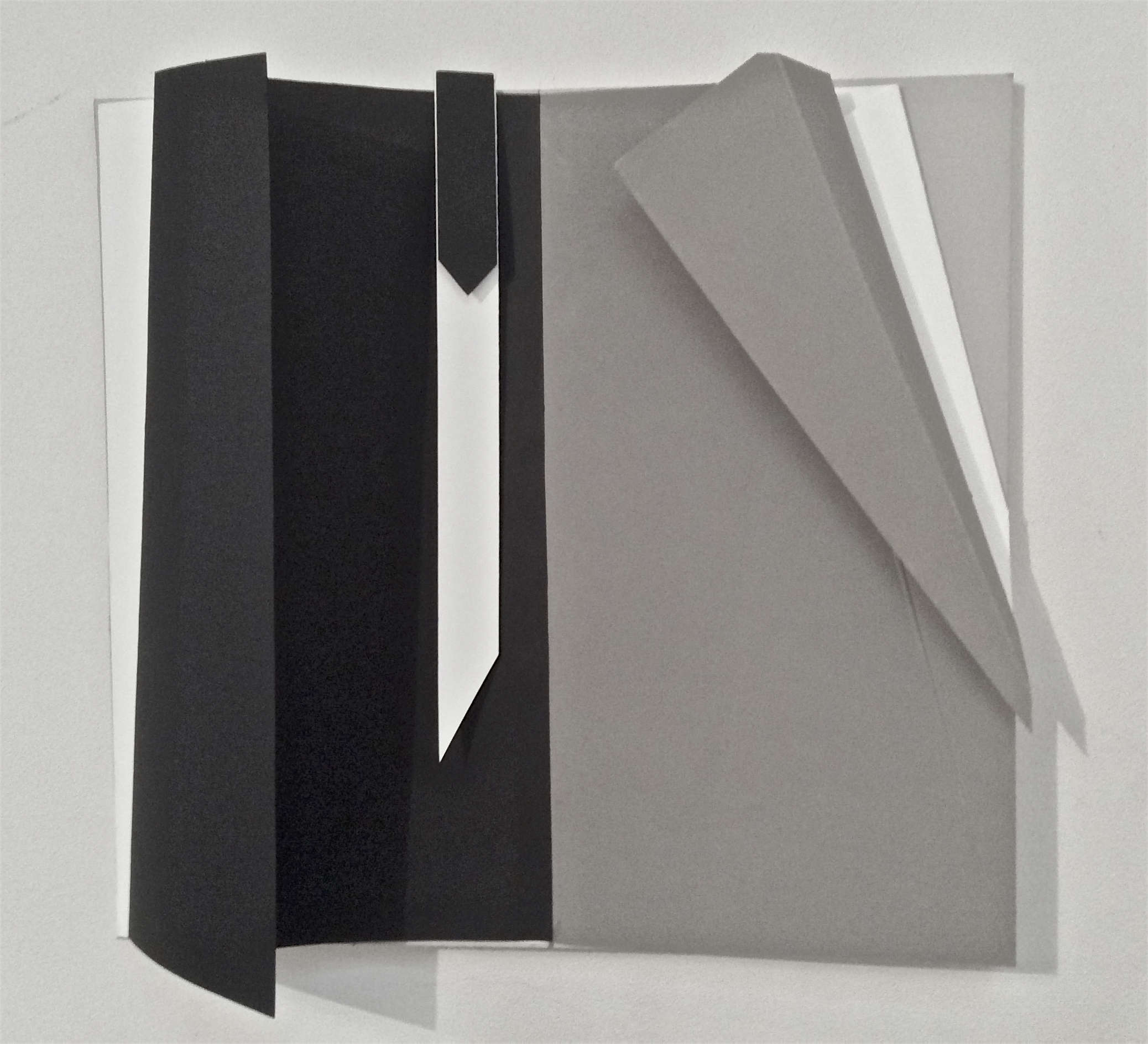 An exhibition in Macerata traces the career of Grazia Varisco