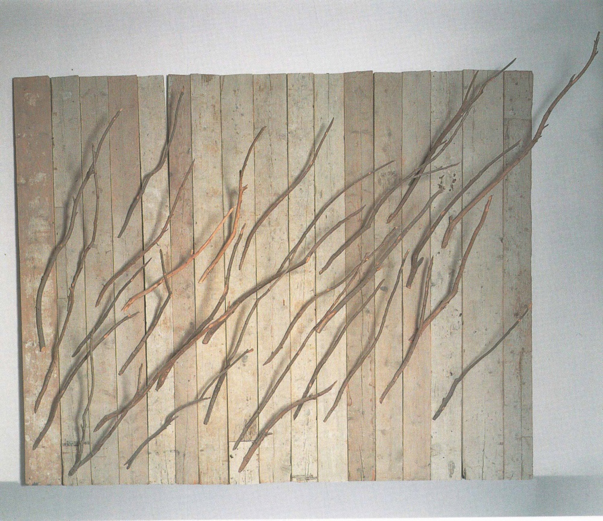 Mario Ceroli's solo exhibition in Milan, including sculptures and wall ...