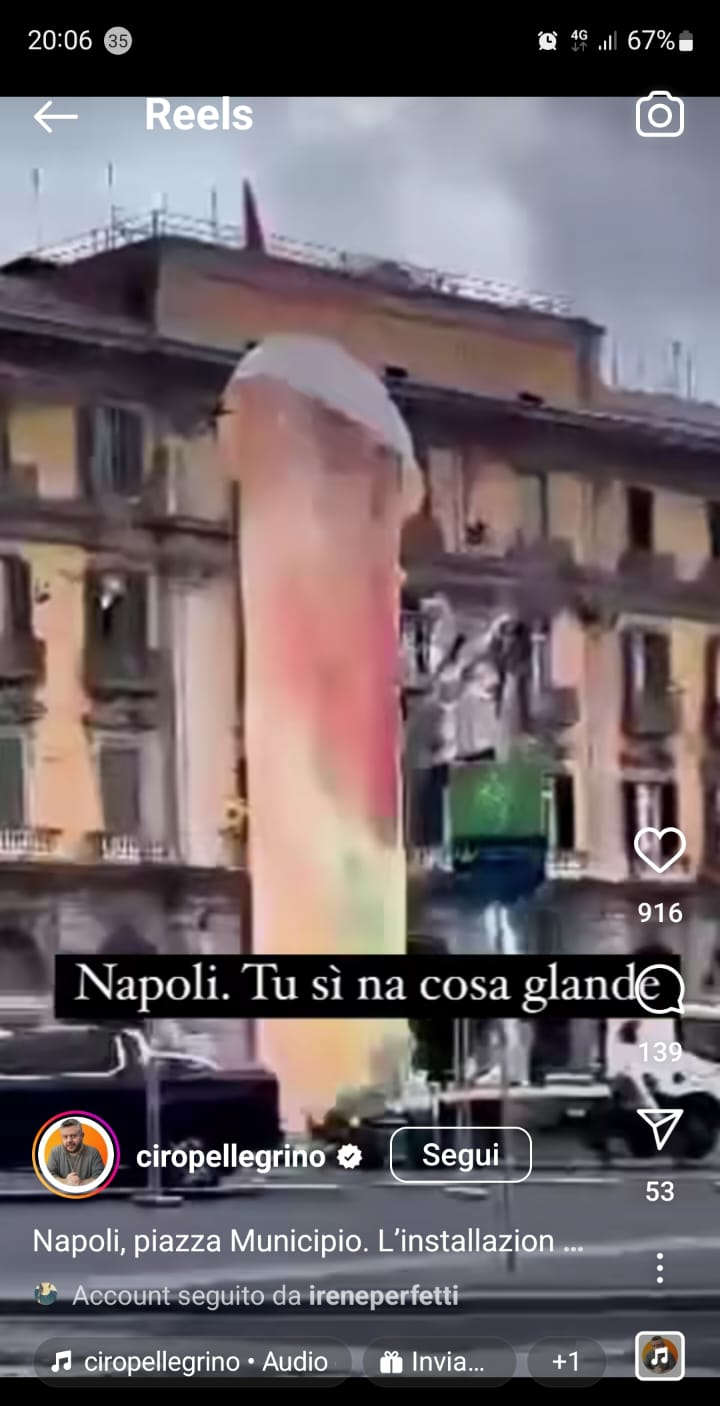 Vignettes and memes about Gaetano Pesce's work in Naples: the funniest ones