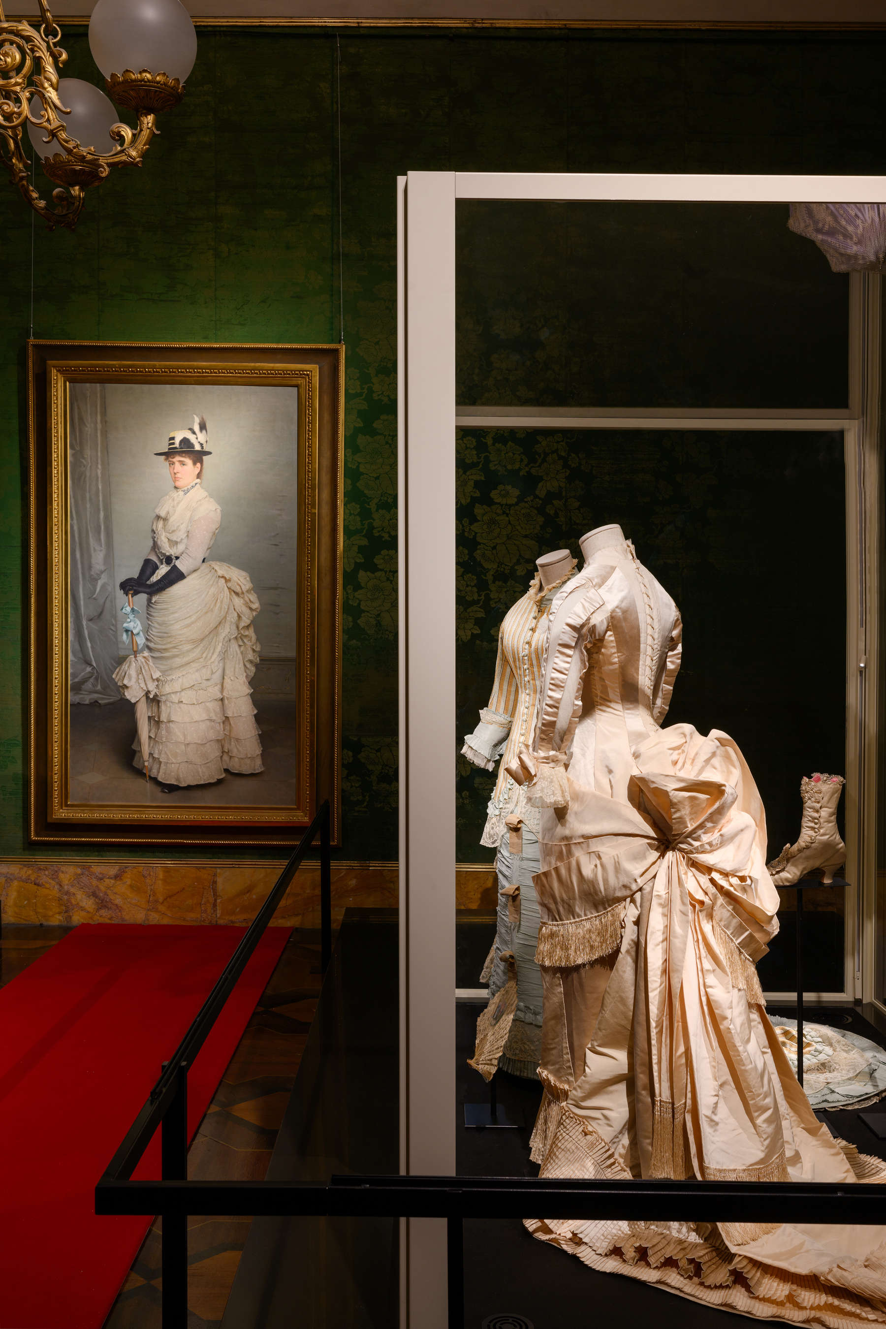 Florence, Pitti Palace's Museum of Fashion and Costume reopens, refurbished