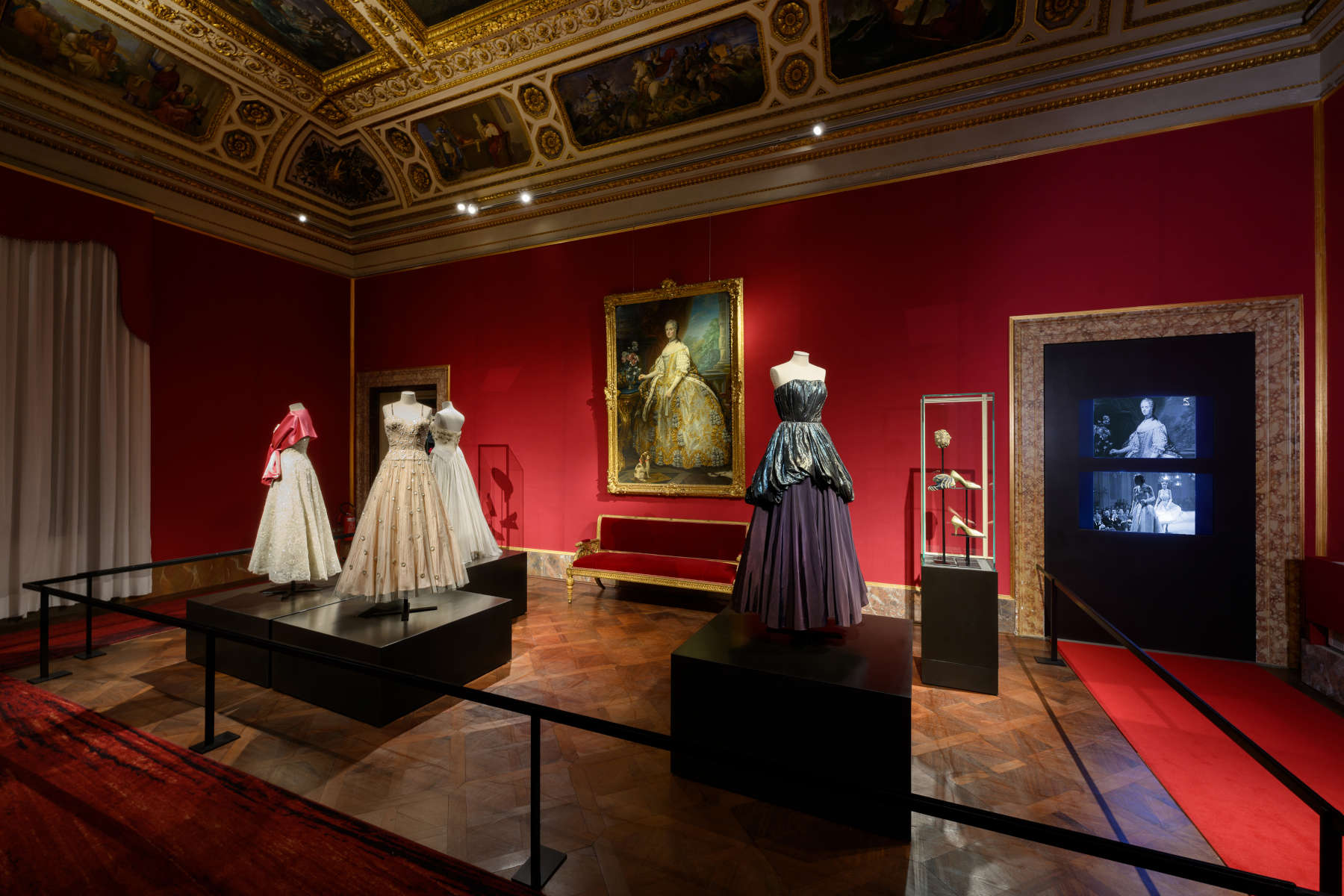 Florence, Pitti Palace's Museum of Fashion and Costume reopens, refurbished