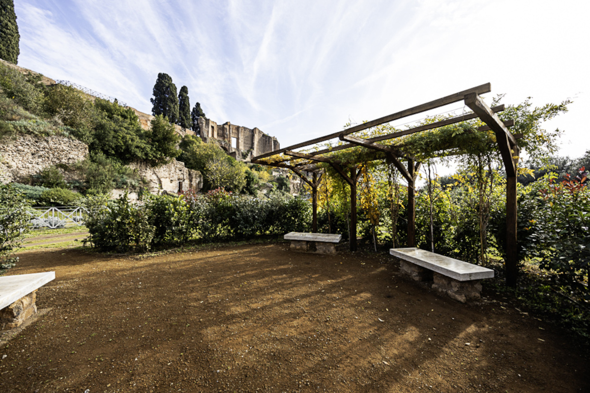 El Parque Arqueológico del Coliseo ha abierto un oasis verde a lo largo ...