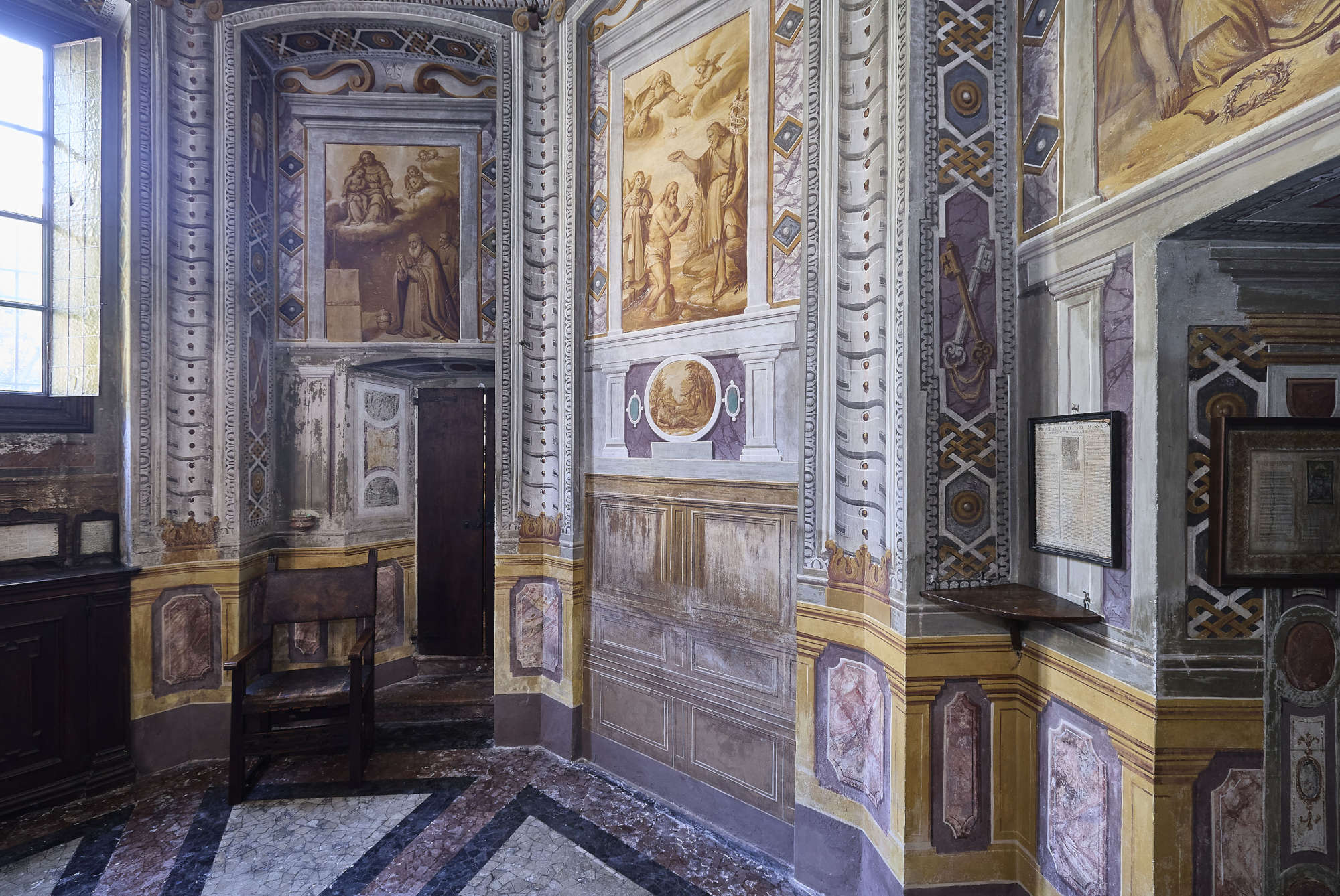 Pavia, frescoes in the Sacristy of the Ghislieri College restored