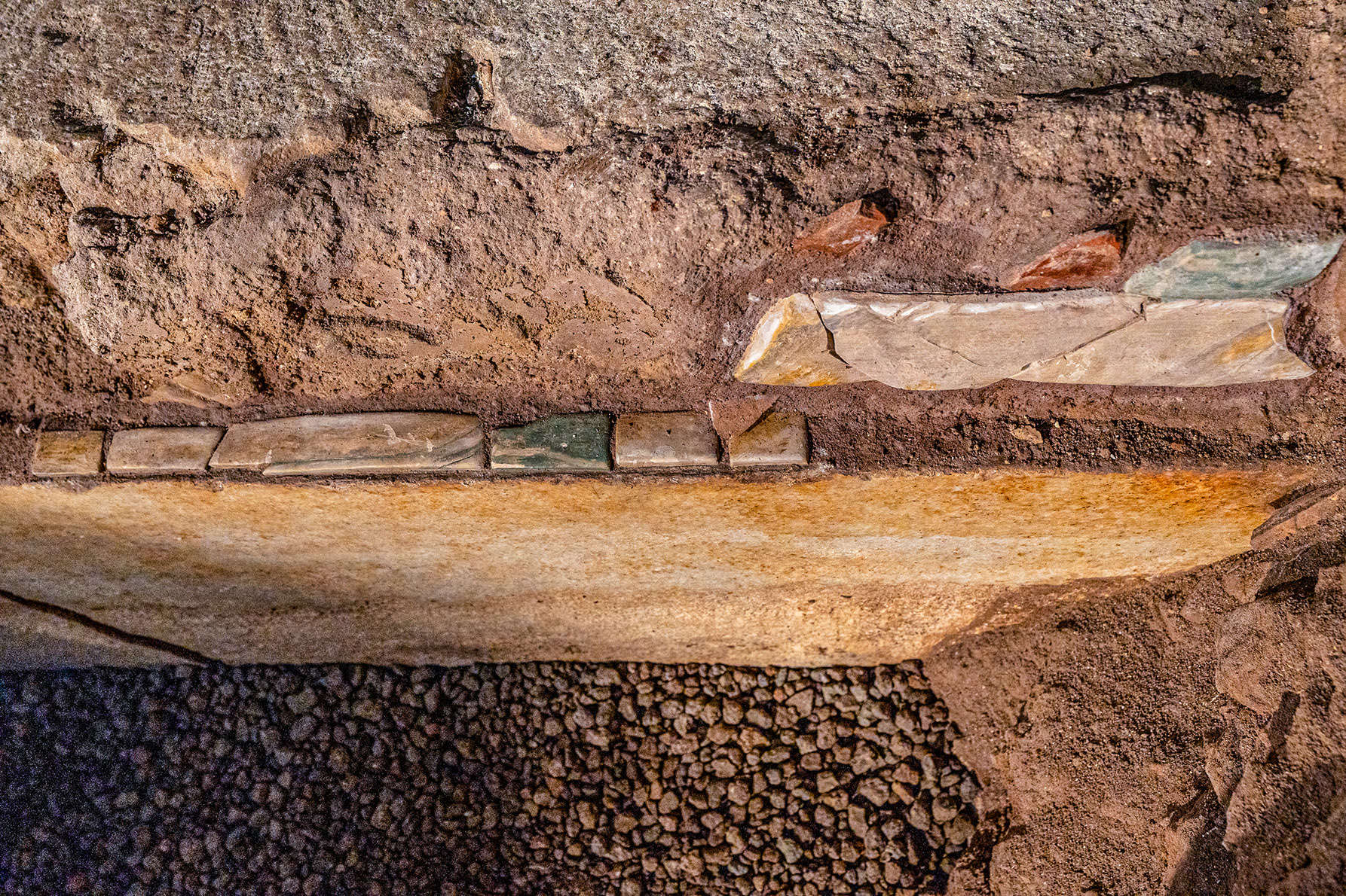 Remarkable discovery in Rome: found a fragment of the Porticus Minucia