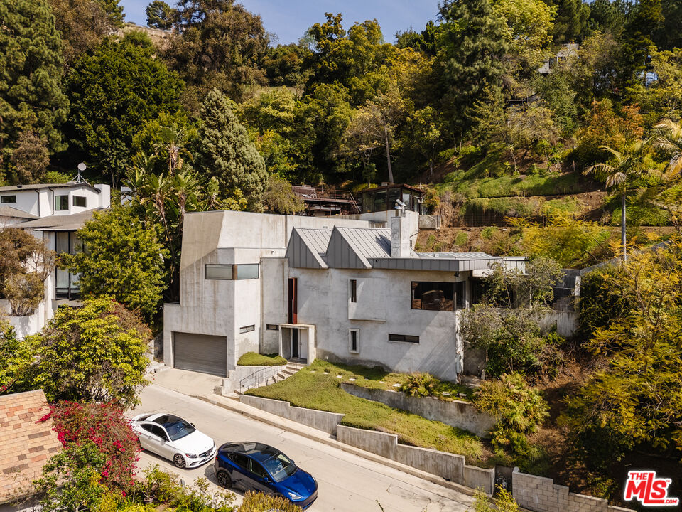 David Lynch's legendary Hollywood mansion for sale: a 15 million jewel