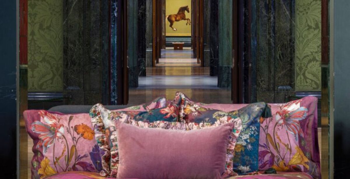 London, National Gallery offers a visitor a chance to sleep in the museum